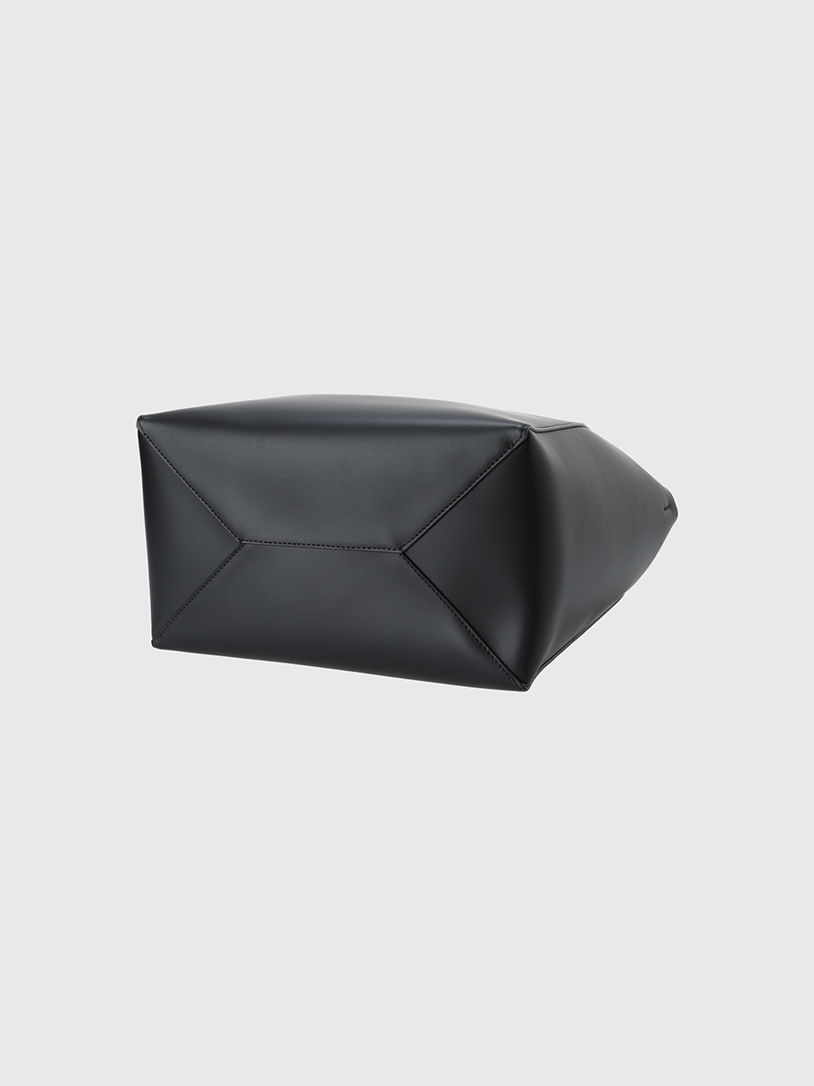 ZANCHETTI】HANDLE ZETA SHOPPER(F BLACK): ファッション雑貨anuans ZANCHETTI】HANDLE ZETA SHOPPER(F BLACK): ファッション雑貨anuans
